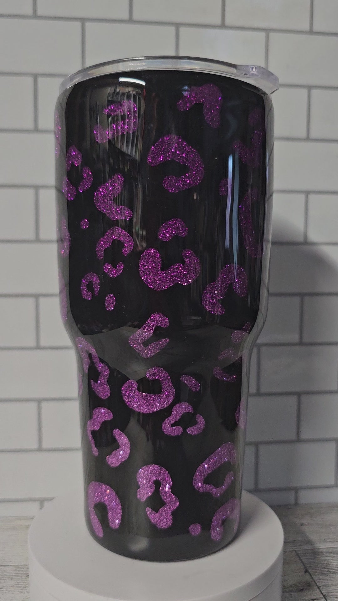 Purple leopard peekaboo - 32oz Modern curve – itsfayanncreations